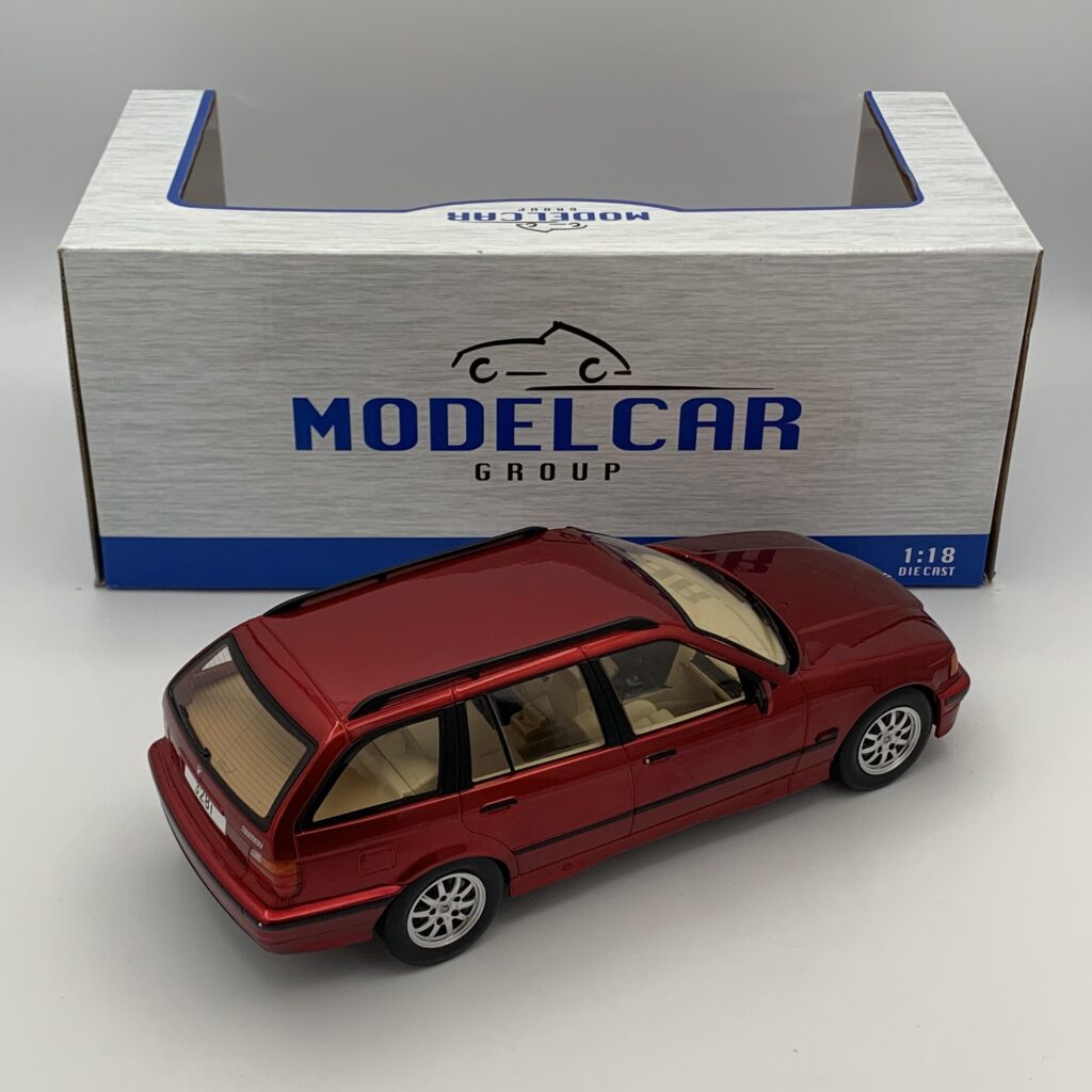 1:18 BMW E36 Touring 1995 Metallic red 1:18 MCG | MCarcollection